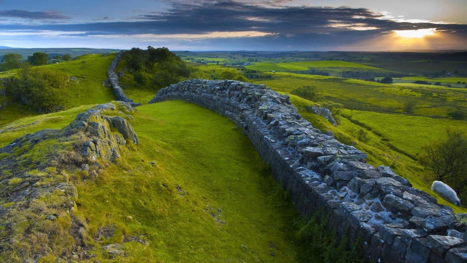 Hadrian’s Wall Walk – Through the Roman Empire in the UK – One Foot Abroad